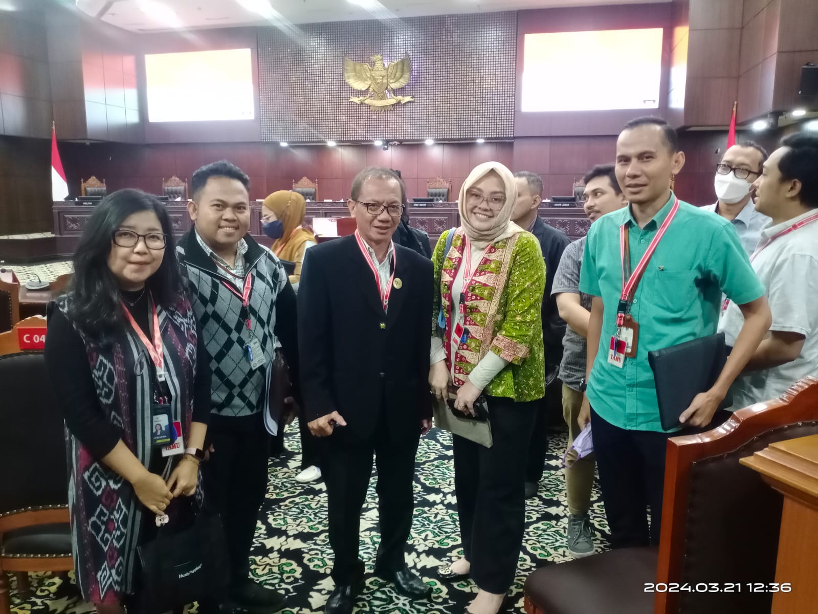 Komisi Informasi Pusat Ri Pertimbangkan Keterangan Kip Mk Menolak